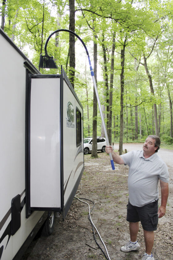Inventor finds ‘sweep’ spot with device to clean RV roofs | News ...